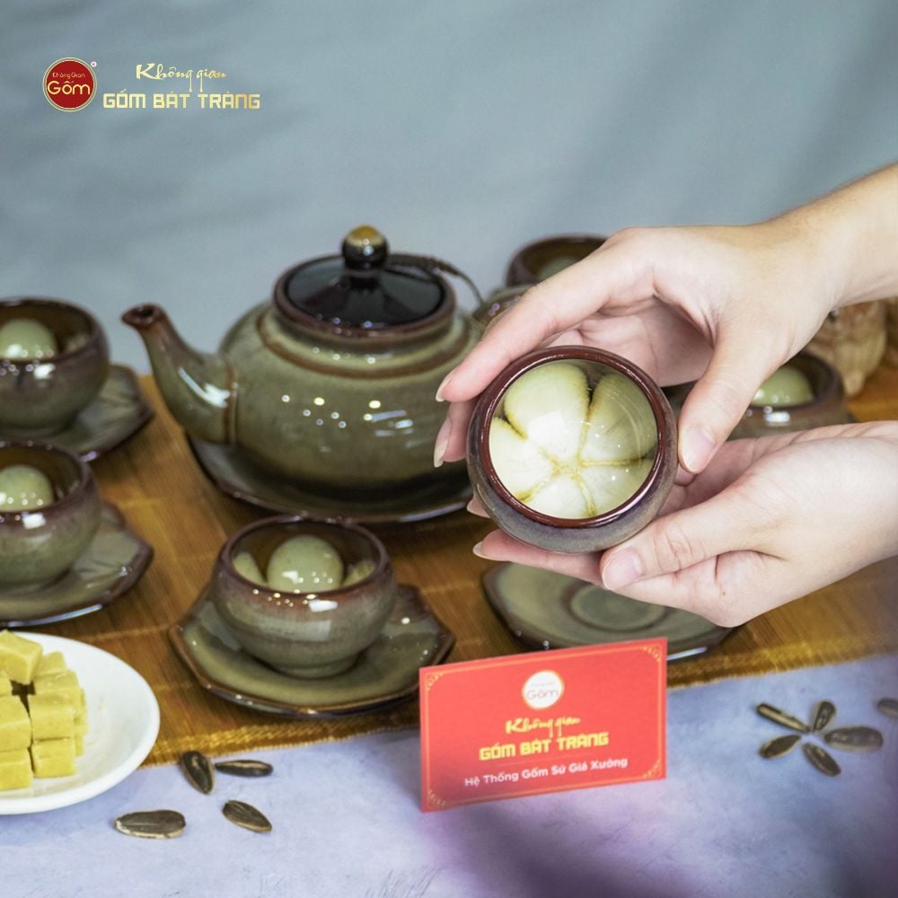 Bộ Ấm Trà Thiên Nga Gấm Hoa Men Hỏa Biến