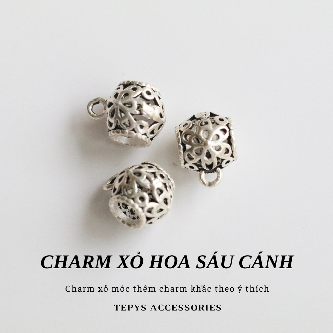 Charm Xỏ Hoa Sáu Cánh