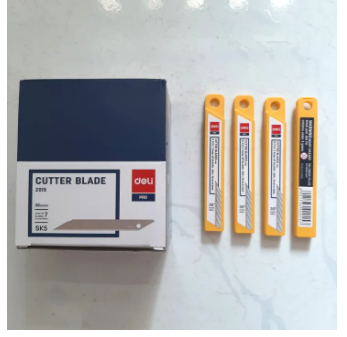 Lưỡi dao rọc giấy Deli E2015 – Văn phòng phẩm Song Anh HCM