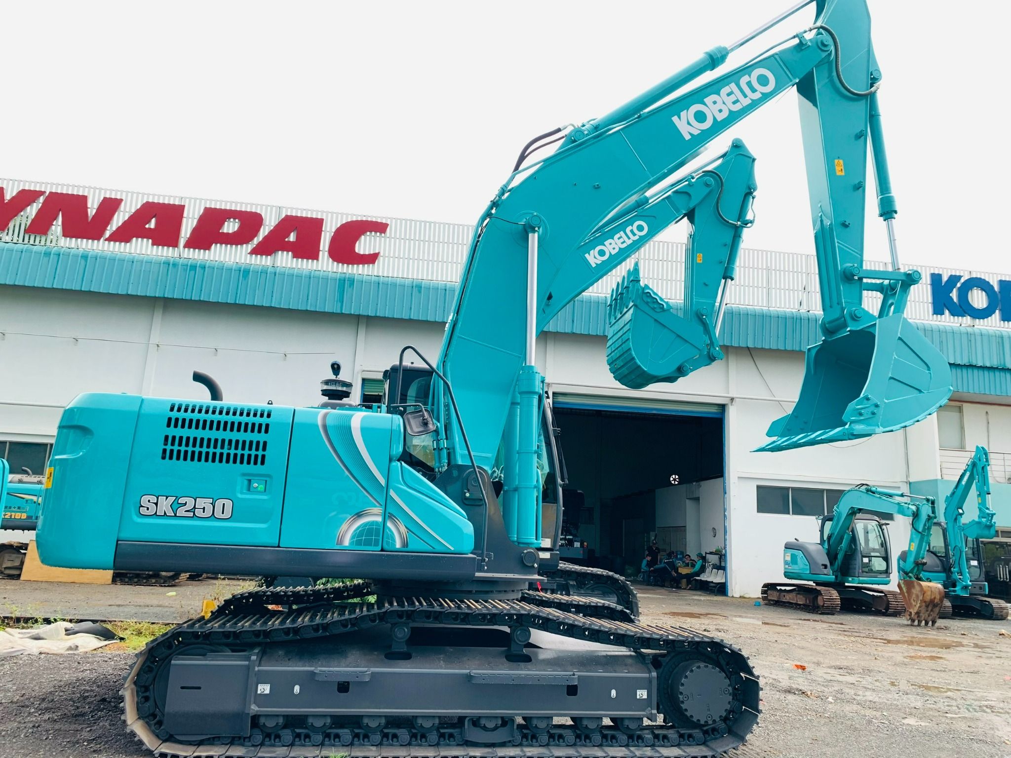 MÁY ĐÀO SK250-10, CHÍNH HÃNG, MỚI 100%, BẢO HÀNH, GIÁ TỐT TẠI VIỆT NAM – Kobelco-Dynapac Việt Nam