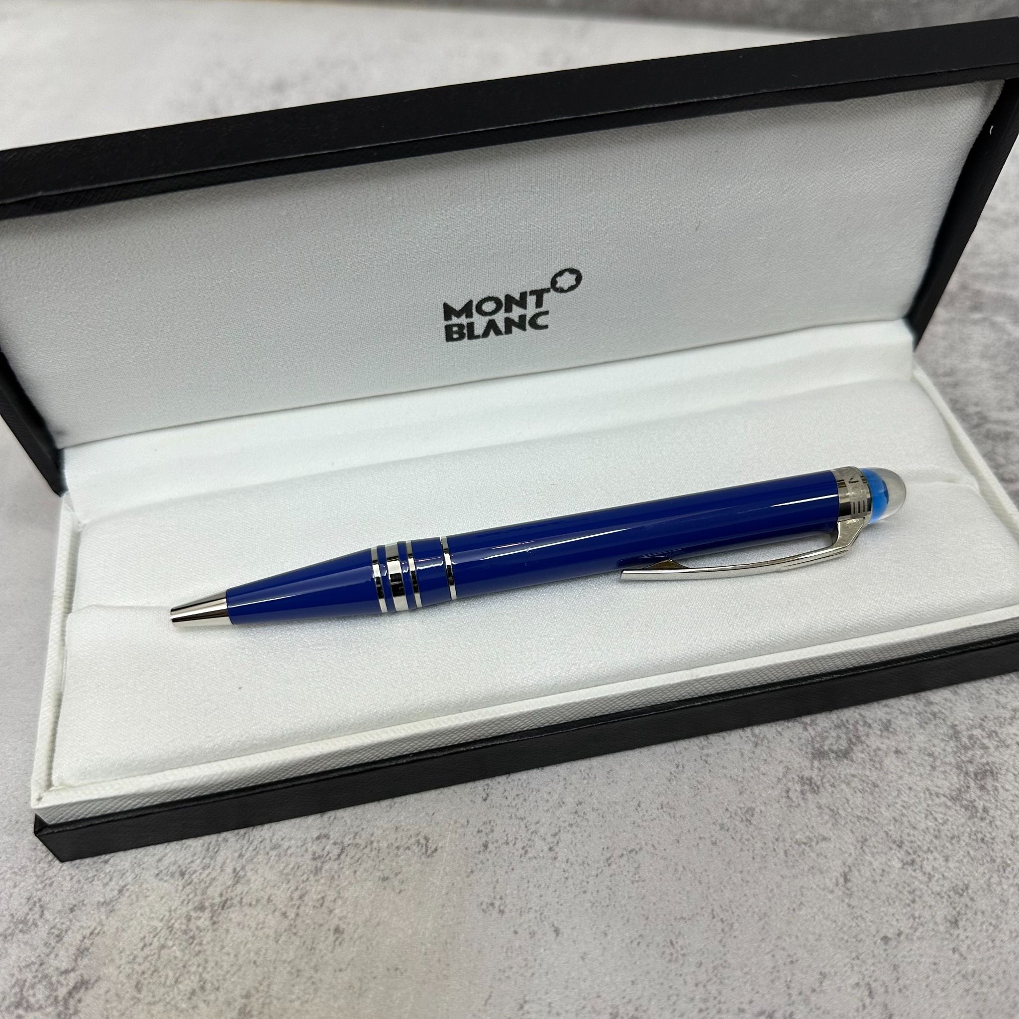 Bút bi Montblanc StarWalker Precious Resin Ballpoint Pen - Blue ...