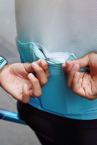 [Nữ] Áo Đạp Xe Nữ Motive WM Cycling Jersey - Tím Ombre