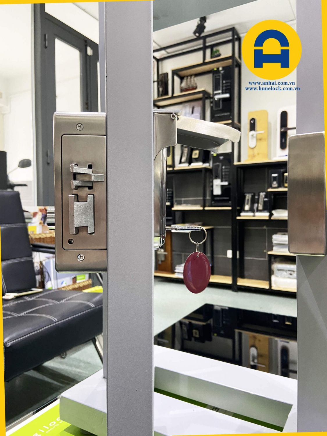 An Hải Cung Cấp Khóa Ngay Từ Cổng