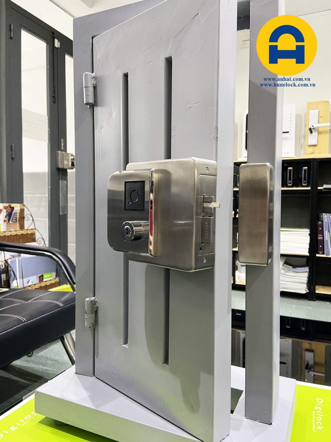 An Hải Cung Cấp Khóa Ngay Từ Cổng