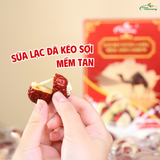 Táo Đỏ Sữa Lạc Đà Kẹp Nhân Hạt Điều Xiyu Minnong - 300gr
