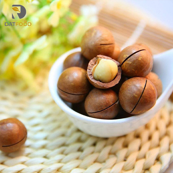 Hạt Macca nứt vỏ sấy nguyên vị hũ 500g Đạt Food