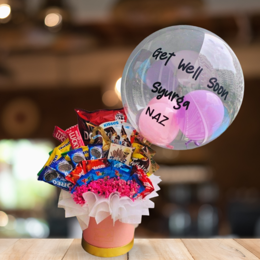 BIG SIZE Snack Basket with Customize Balloon for Birthday, Anniversary ...