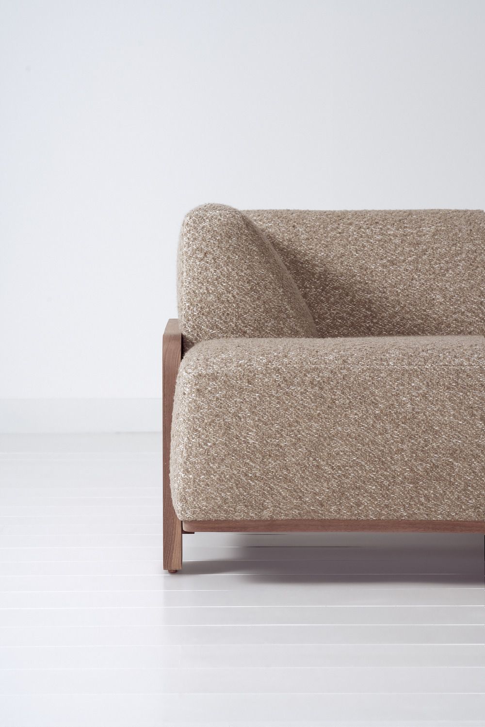 Rowan Sofa (L)– artestudio