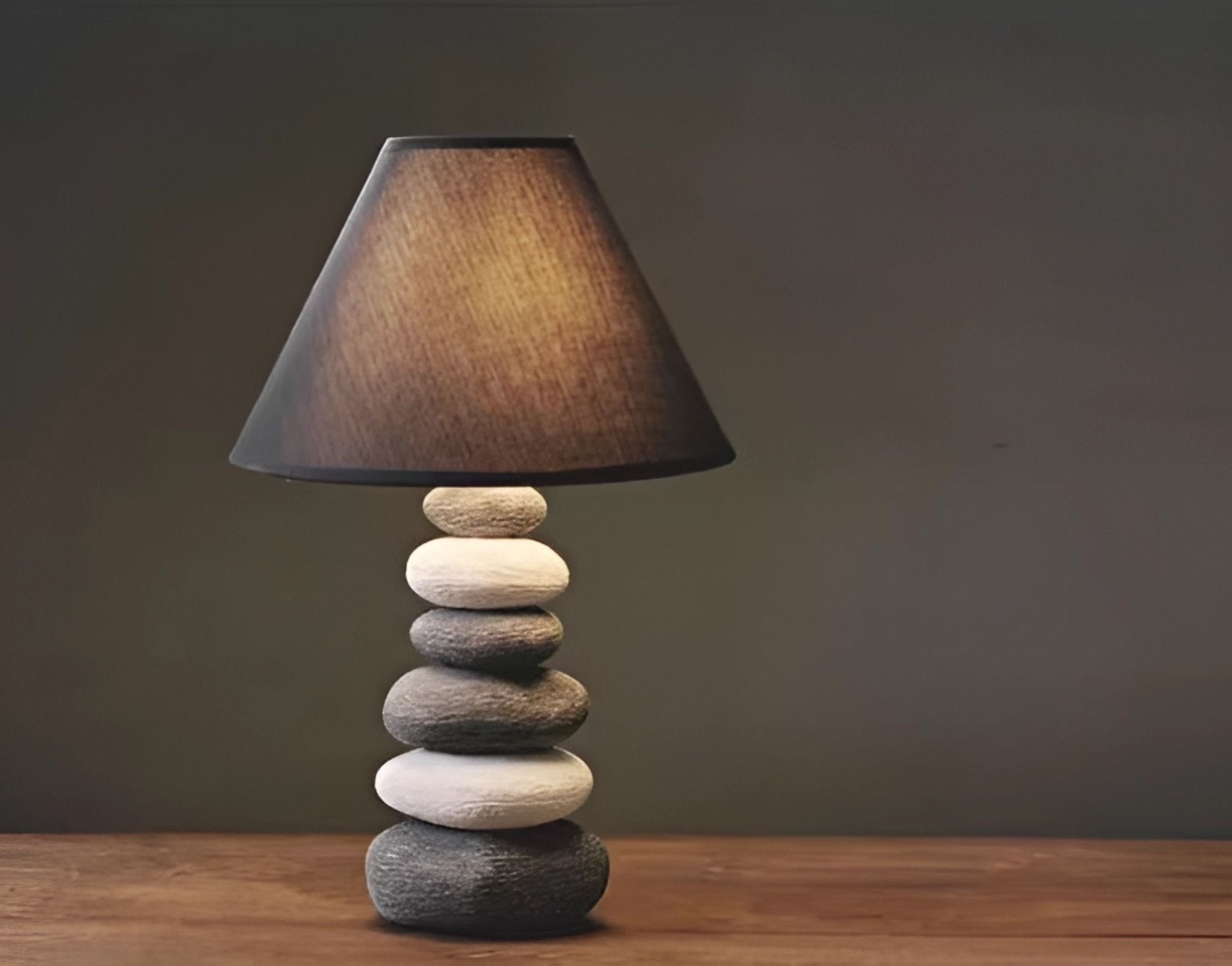Stone Tower Lamp– artestudio
