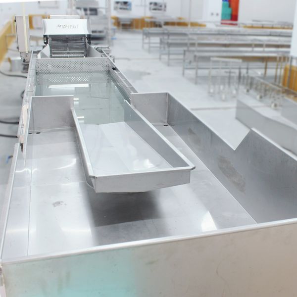 Bàn cắt tiết – Công ty TNHH ANH PHÁT - ANH PHAT CO.,LTD