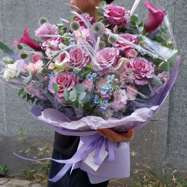 Roseate Glow - La Vie Est Belle - Flower & Gift