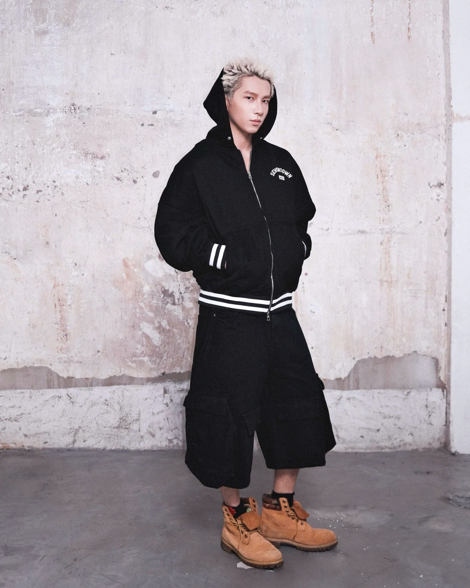 SEVENTOWN LUXE STRIPES 070 HOODIES ( BLACK ) – seventown