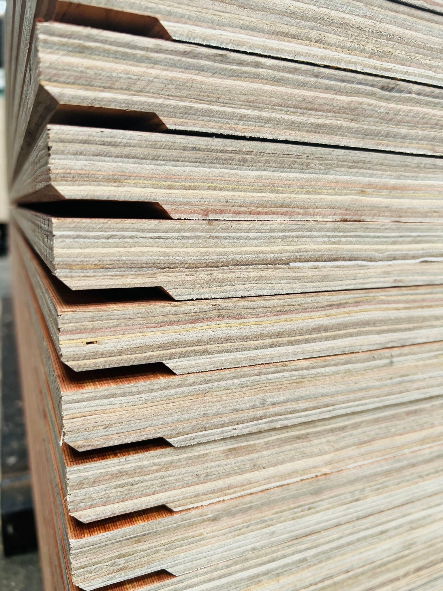 Container Flooring Plywood / Container Floorboard – MDF BẢO YÊN
