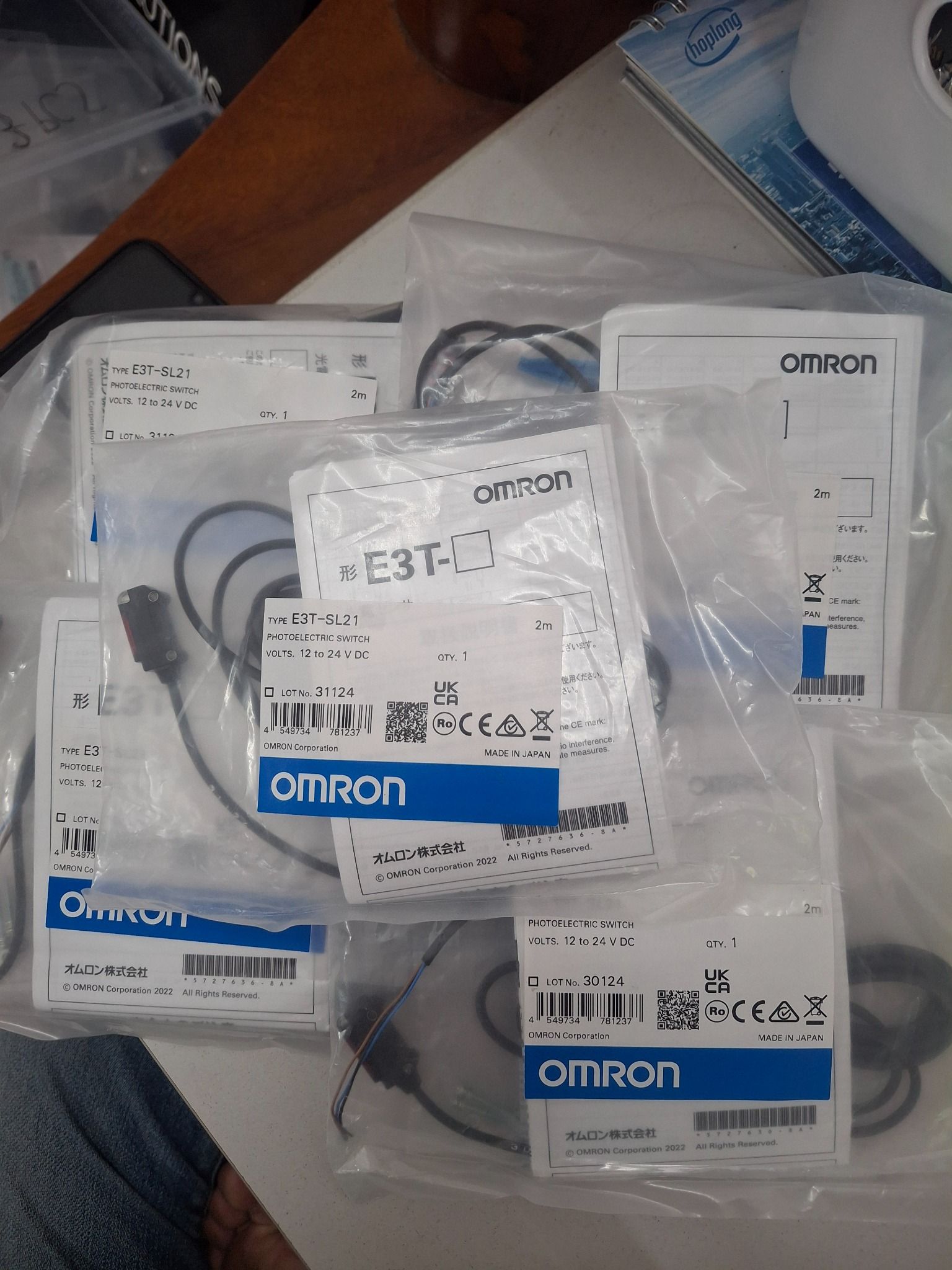 Cảm biến quang E3T-SL21 – TektracomVietNam