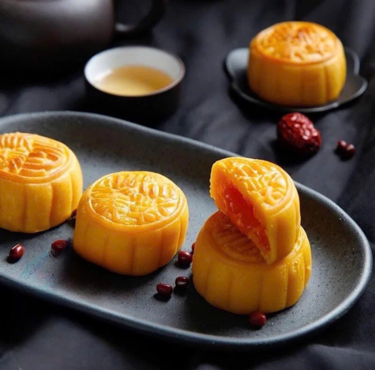 A104- SEt 10c bánh trung thu lava trứng chảy đài loan – Trang Thu