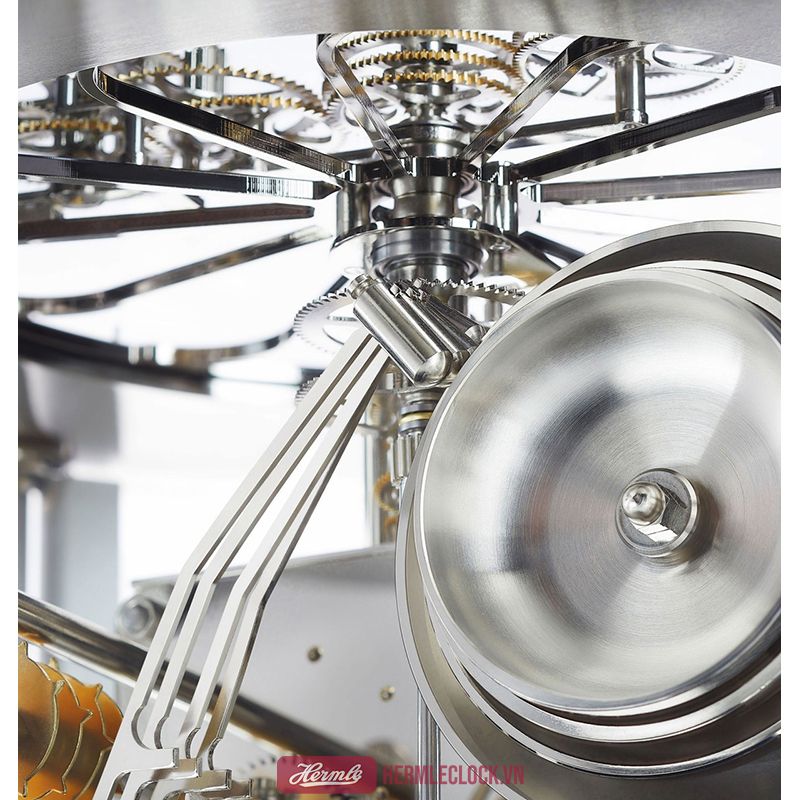 22823-V30352 – Hermle Clock