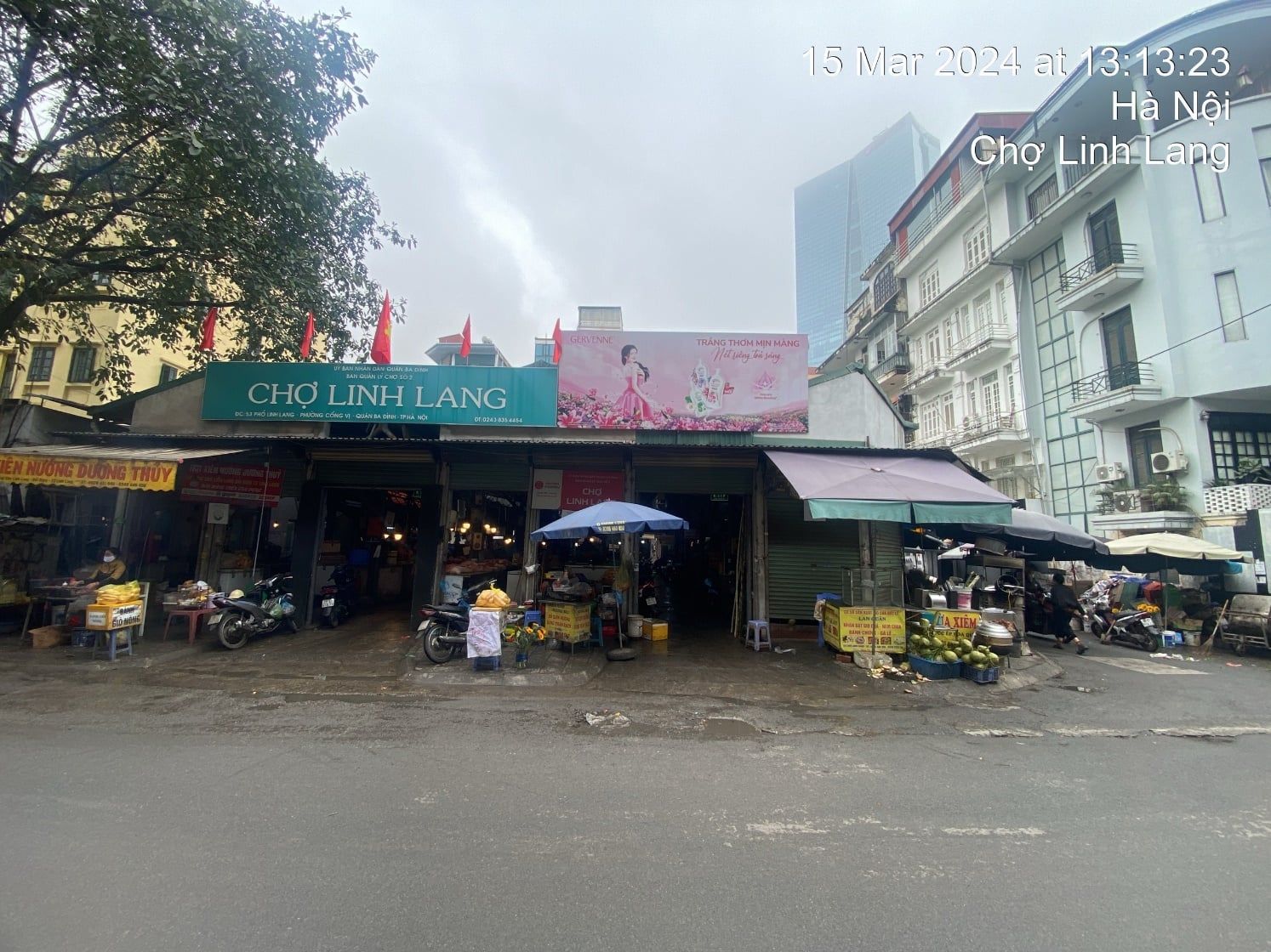 Linh Lang Market Billboard - Ha Noi Capital – OMNID