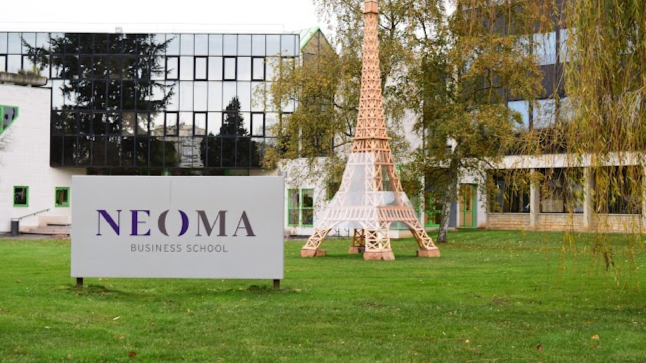 NEOMA Business School – FLY Vietnam