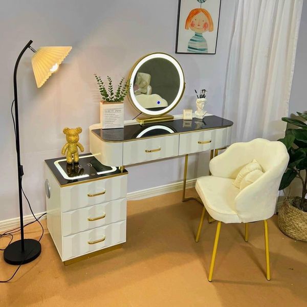Bàn trang điểm thông minh: Kết hợp vẻ đẹp và tiện ích – nahome