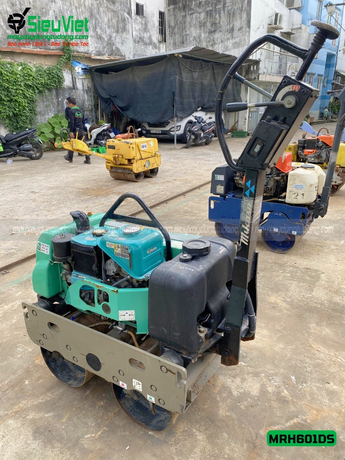 Xe lu rung dắt tay 569Kg Mikasa MRH601DS Nhật Bản - Máy Xây Dựng Siêu Việt