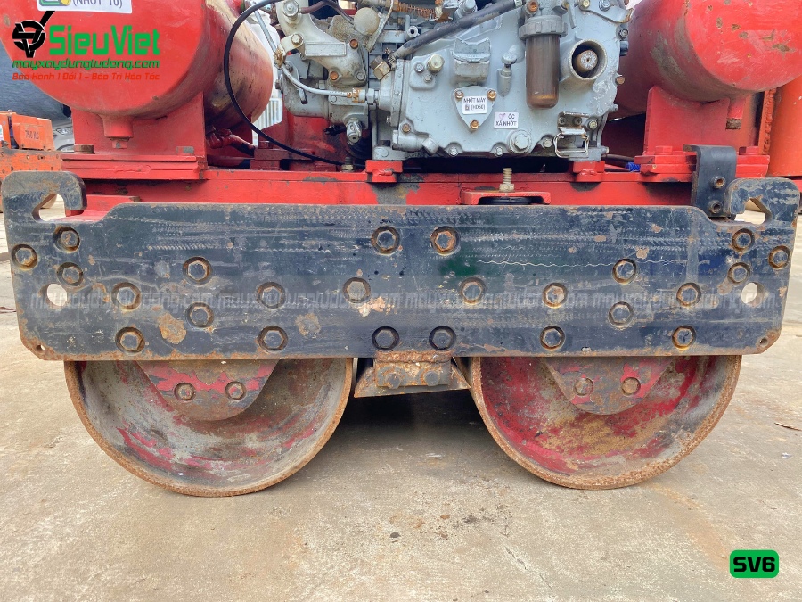 Lu rung dắt tay 550Kg Sakai SV6 Nhật Bản - Máy Xây Dựng Siêu Việt