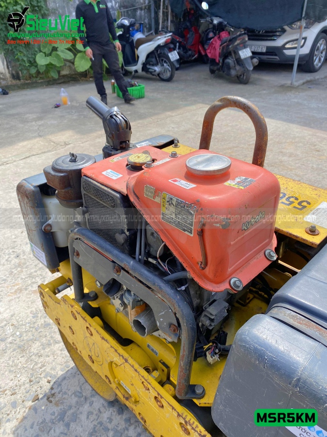 Xe lu rung dắt tay 590Kg Meiwa MSR5KM Nhật Bản - Máy Xây Dựng Siêu Việt