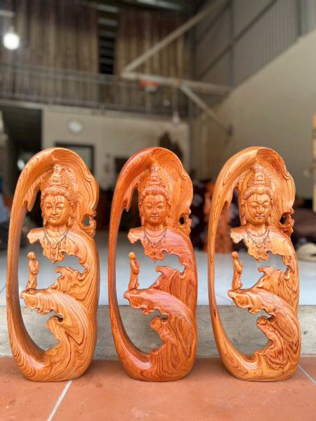Tượng Nhất Tâm Bái Phật – Siêu thị Bảo Khánh