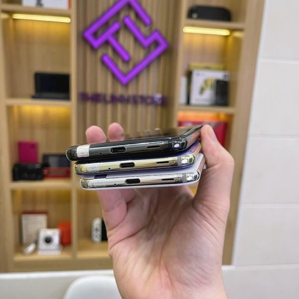 Điện thoại Sharp Aquos R (SHV39) Màn 2K - Snap 835 Ram 4G+64G