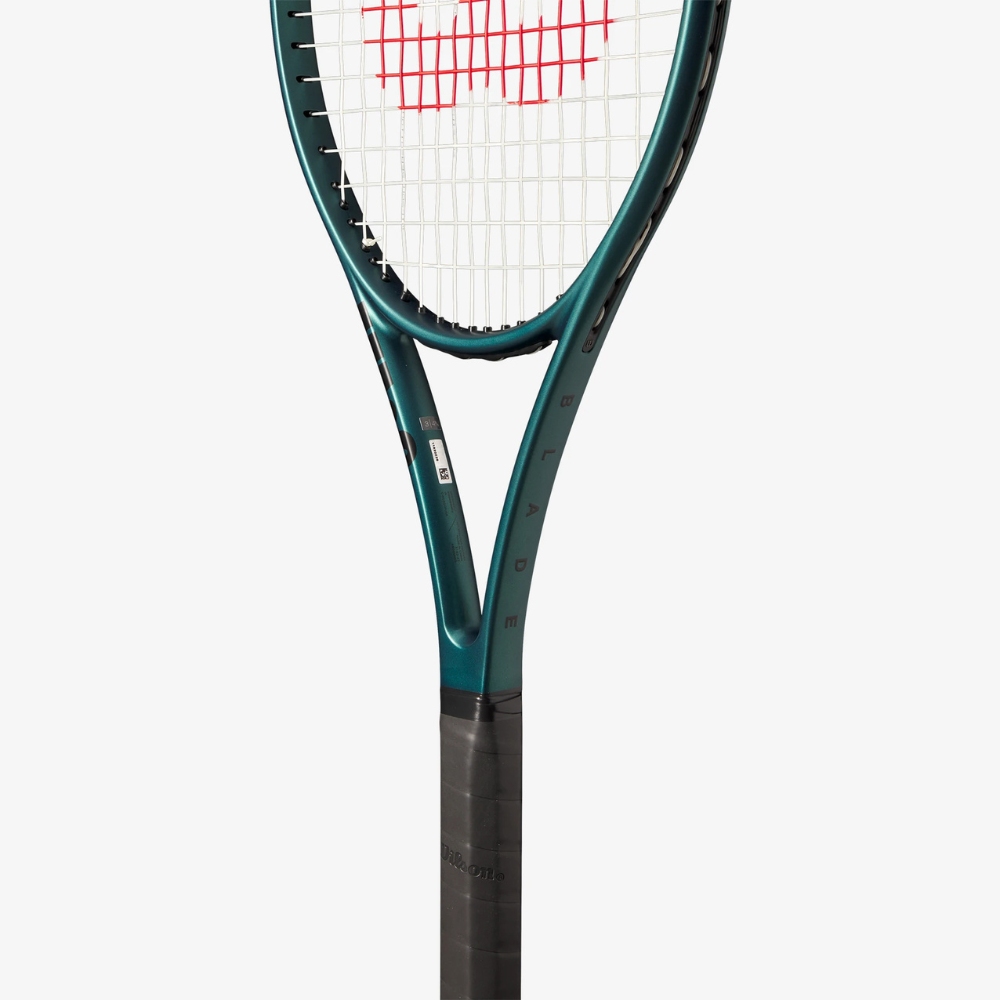 Vợt Tennis Wilson Blade 104 V9 FRM WR150011U | wilsonsports.com.vn