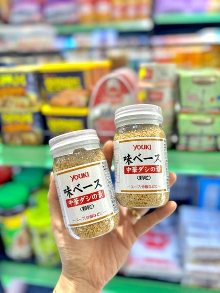 Hạt Nêm Dashi Thịt Bò và Hàu YOUKI (130g) – Hương Vị Đậm Đà Từ Biển Cả