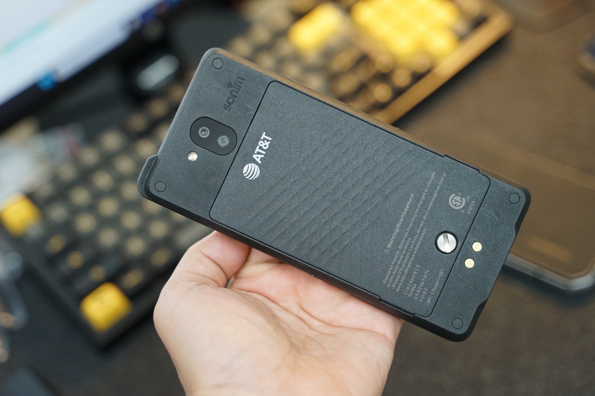 Điện thoại sonim Xp10 Siêu bền - Quyenphuong Mobile