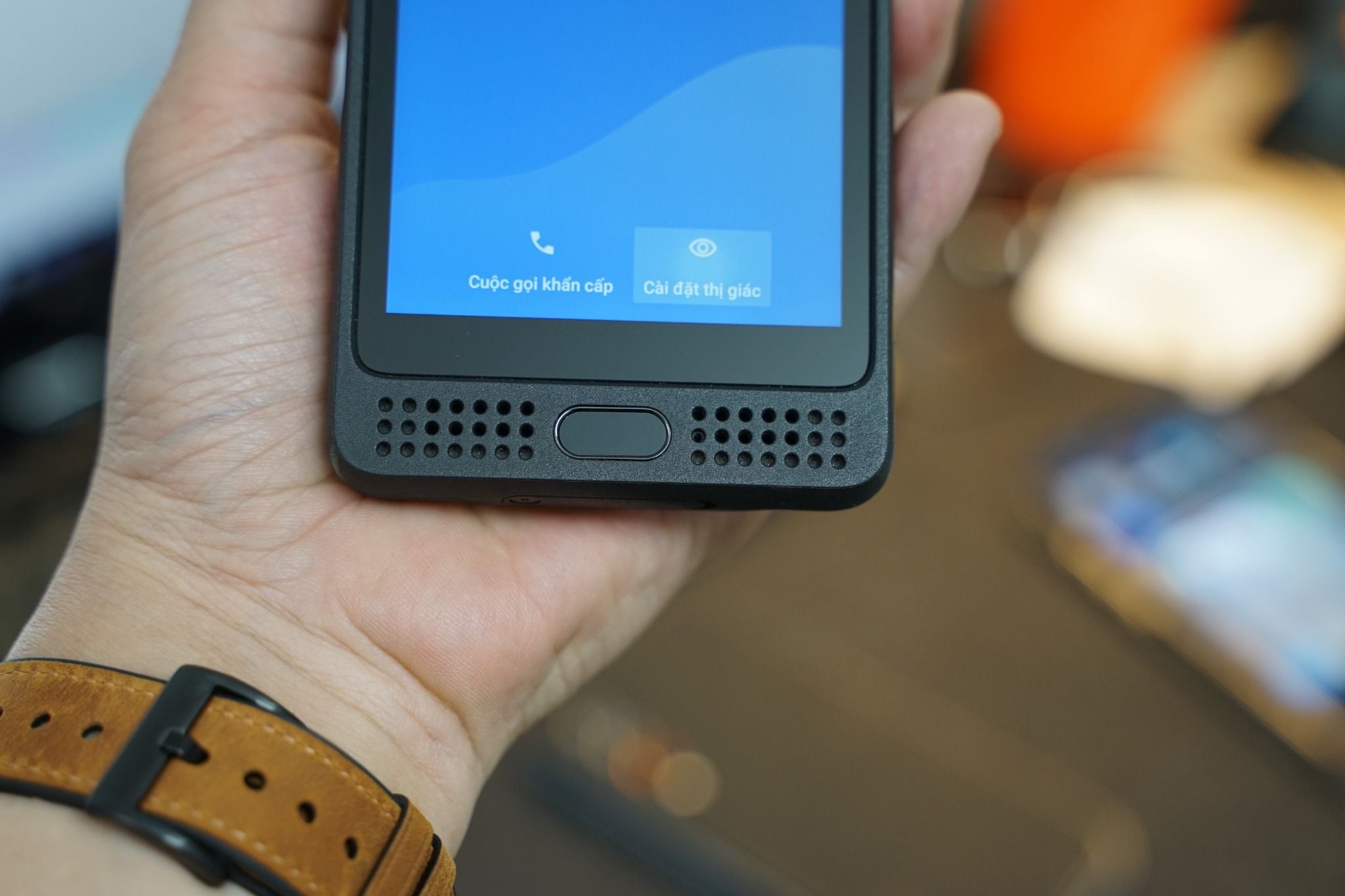 Điện thoại sonim Xp10 Siêu bền - Quyenphuong Mobile