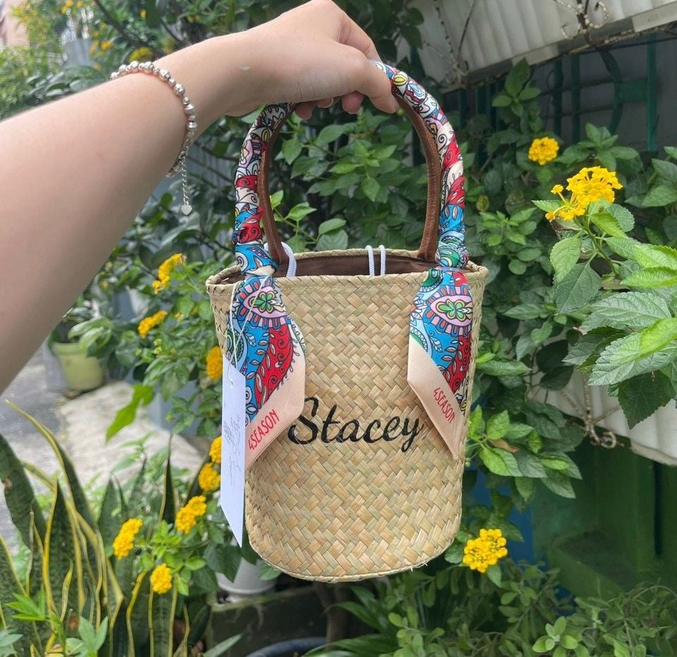 Túi Bucket Cỏ Bàng Mini Kèm Khăn Lụa Khắc Tên Cá Nhân 4SEASON – LÁ TINY