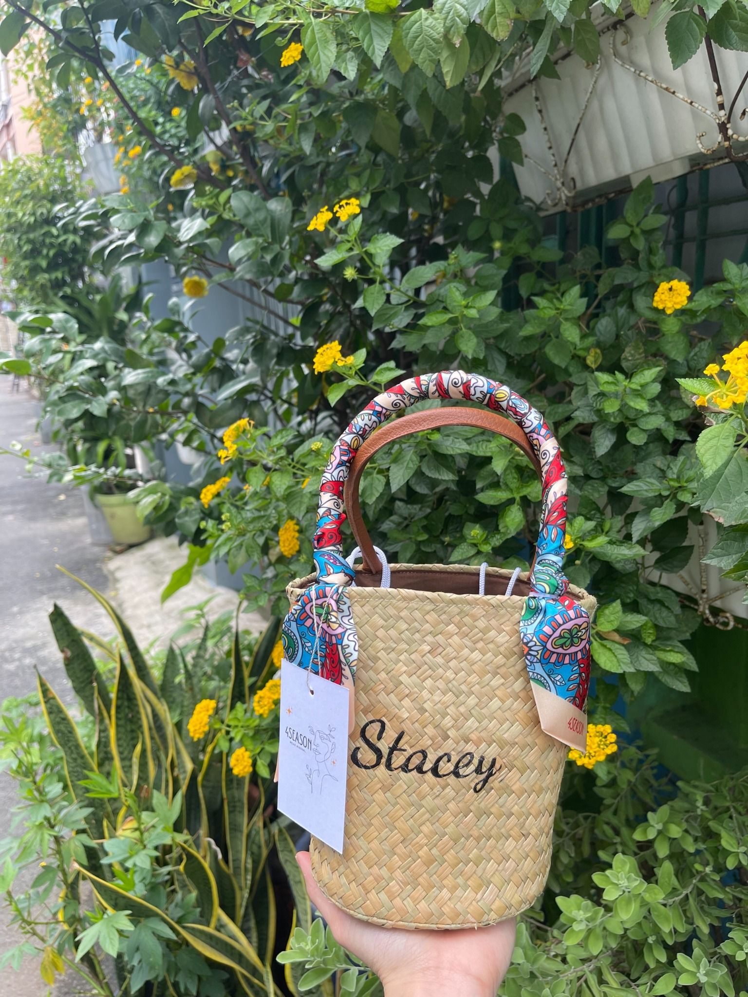 Túi Bucket Cỏ Bàng Mini Kèm Khăn Lụa Khắc Tên Cá Nhân 4SEASON – LÁ TINY